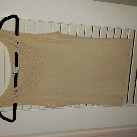 Nygard Collection | Tops | Light Weight Nit Top Beautiful Detail On ...